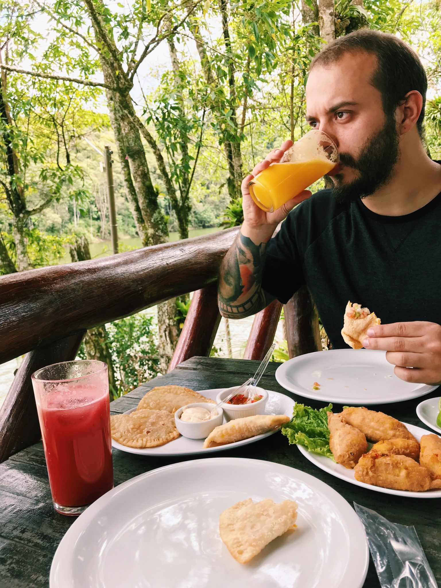Almoce à beira do riacho no restaurante Mirante, em SBC ⋆ Experimente SP