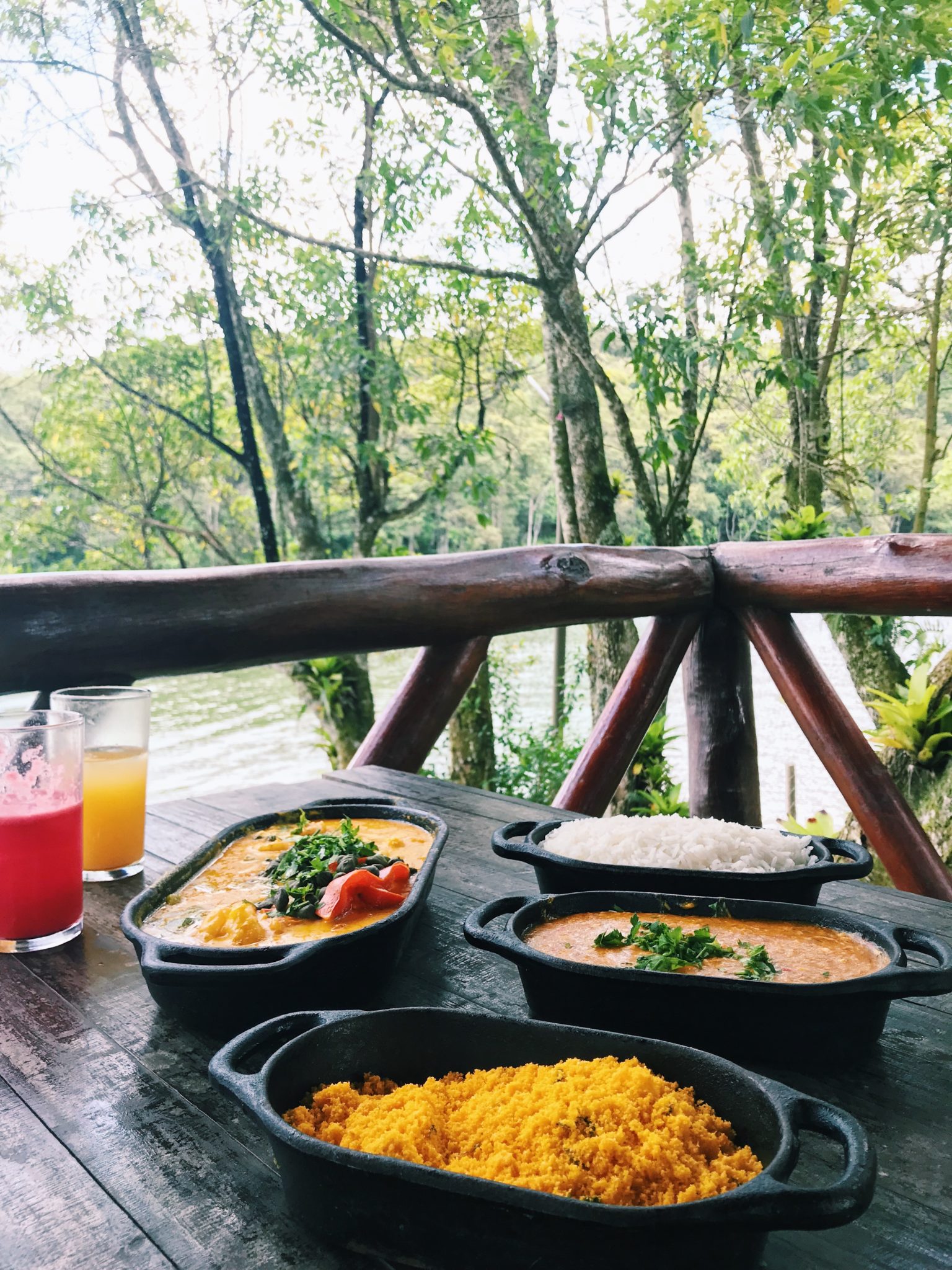 Almoce à beira do riacho no restaurante Mirante, em SBC ⋆ Experimente SP