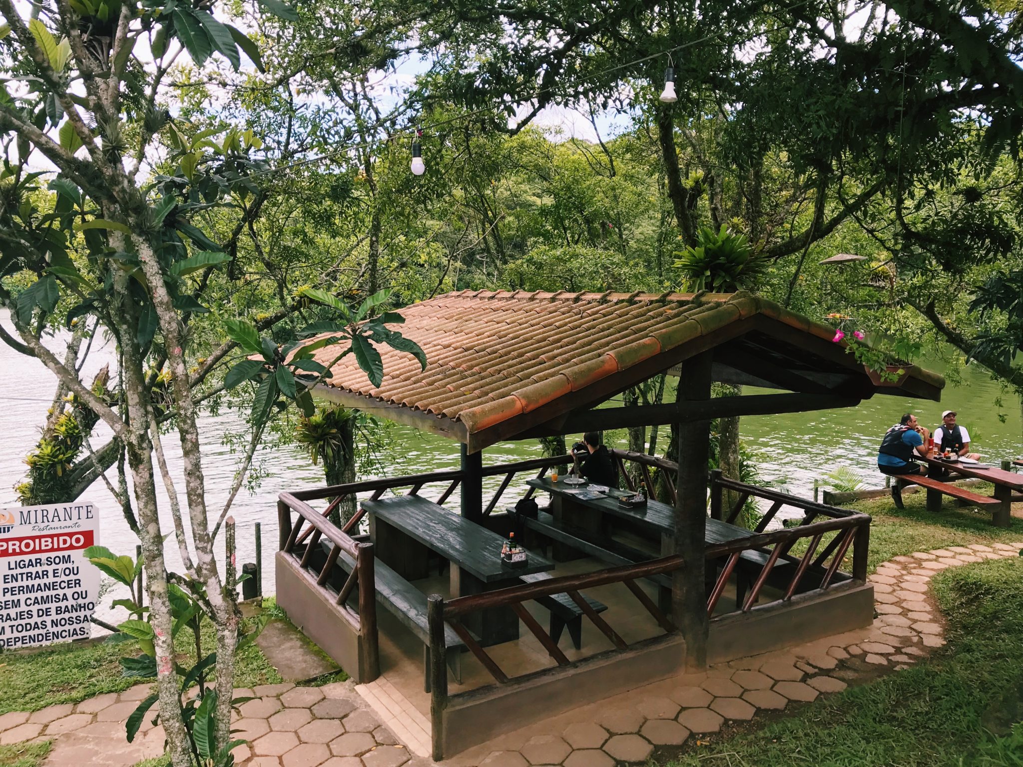 Almoce à beira do riacho no restaurante Mirante, em SBC ⋆ Experimente SP